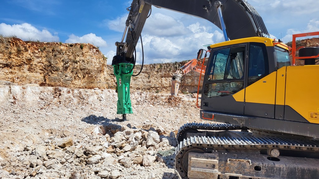 Excavator Attachments for Quarrying | Worsley Plant